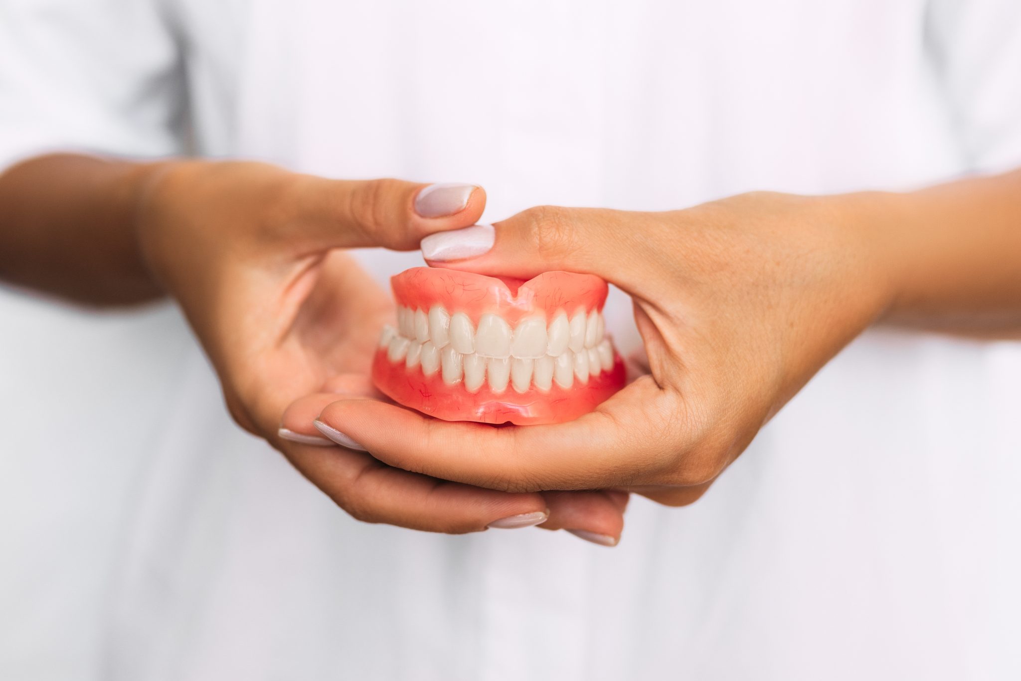 5 Things To Know About Cosmetic Dentures - Atlanta Smiles